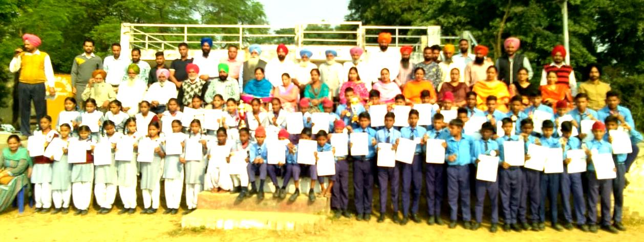 ਕੋਟਾਲਾ ਦੀ ਰੁਪਿੰਦਰ ਕੌਰ ਬਣੀ ਪੰਜਾਬ ਦੀ ਨੰਬਰ ਵਨ ਬੈਡਮਿੰਟਨ ਖਿਡਾਰਨ